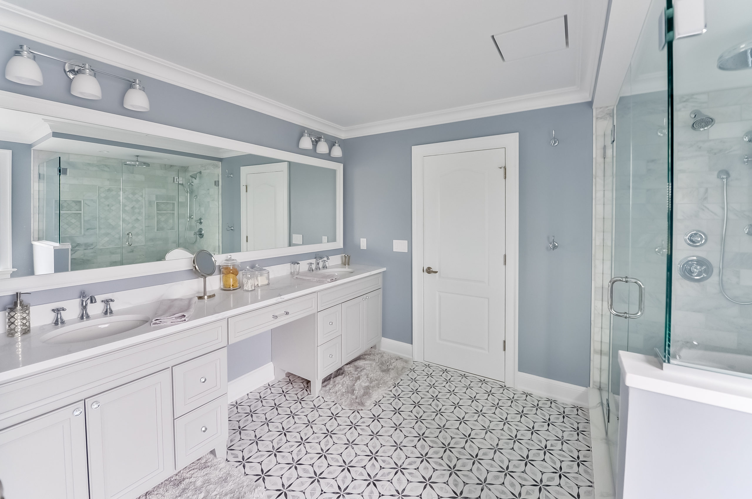 Understanding the Rules of Thumb for Master Bathroom Layouts